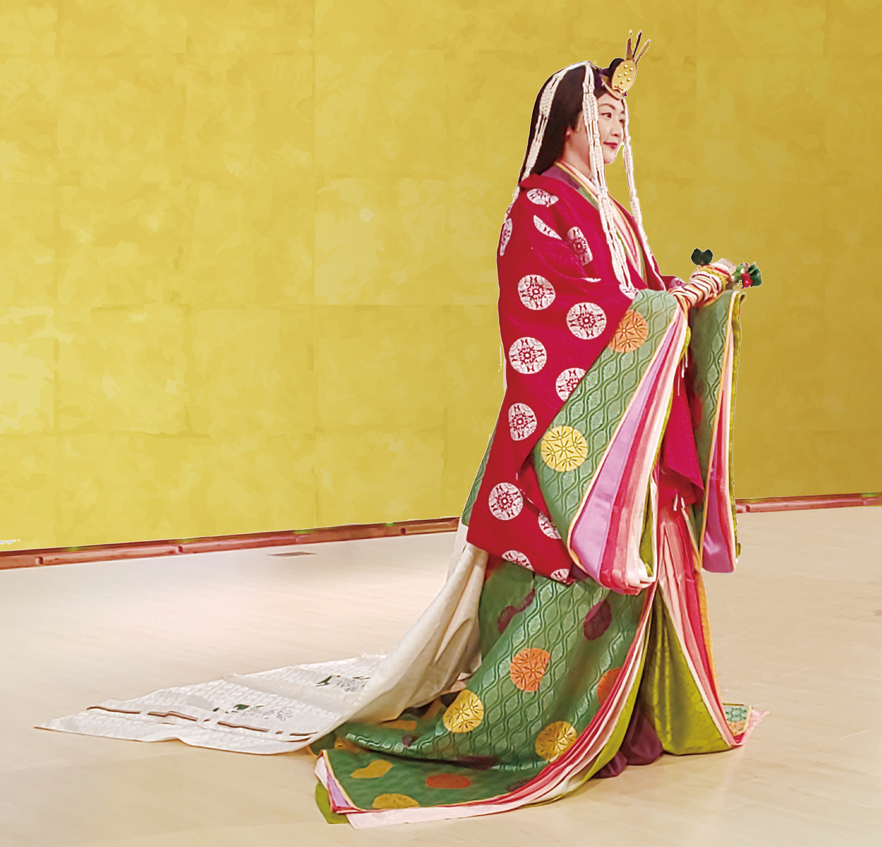 Junihitoe dress | Nishijin Textile Industry Association